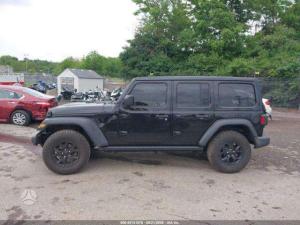 Black Jeep Wrangler 2023 in Klaipeda, with an engine capacity of 2.00 L and mileage of 50 thousand km for 13700 €, photo 15 on AUTOMOTO.COM.LV