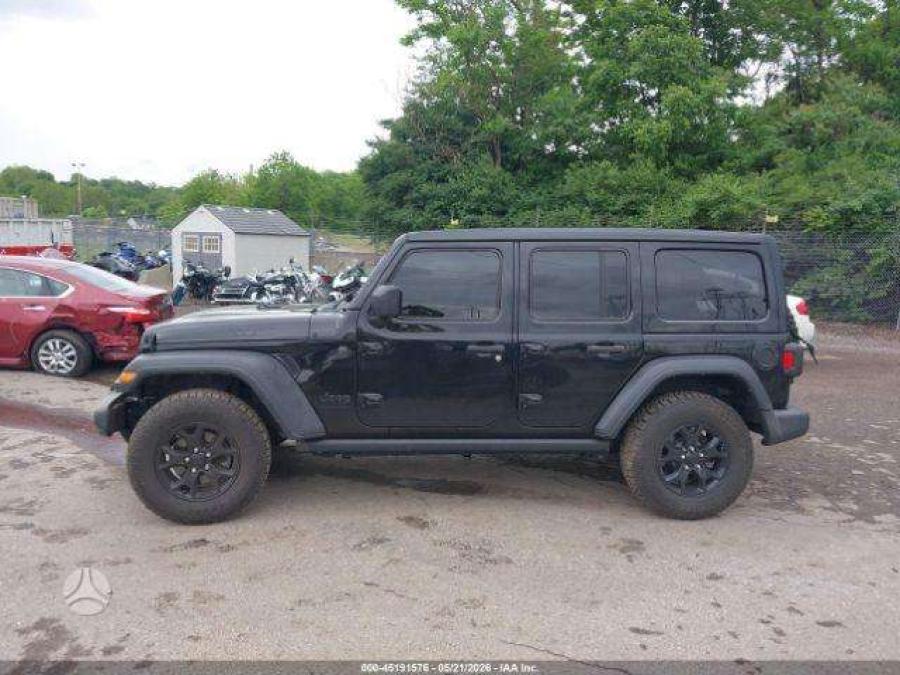 Black Jeep Wrangler 2023 in Klaipeda, with an engine capacity of 2.00 L and mileage of 50 thousand km for 13700 €, photo 15 on AUTOMOTO.COM.LV