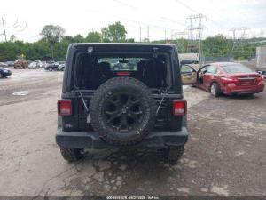 Black Jeep Wrangler 2023 in Klaipeda, with an engine capacity of 2.00 L and mileage of 50 thousand km for 13700 €, photo 17 on AUTOMOTO.COM.LV