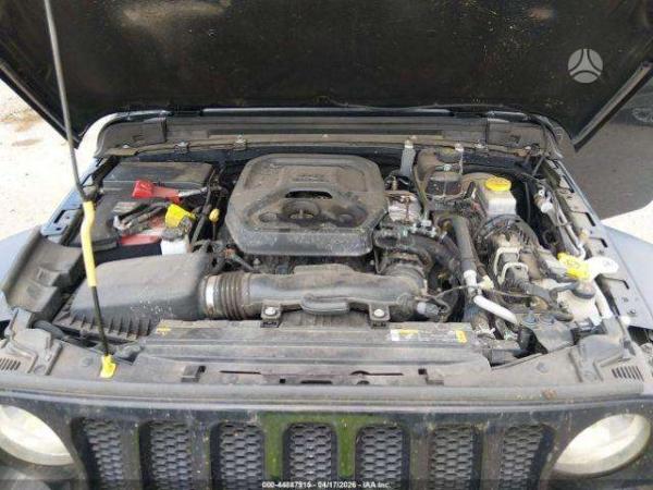 Black Jeep Wrangler 2023 in Klaipeda, with an engine capacity of 2.00 L and mileage of 101 thousand km for 9100 €, photo 10 on AUTOMOTO.COM.LV