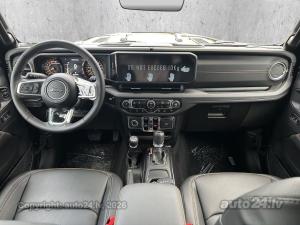 Black Jeep Wrangler 2026 in Tallinn, with an engine capacity of 2.00 L and mileage of 5 thousand km for 68990 €, photo 4 on AUTOMOTO.COM.LV