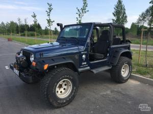 Zils Jeep Wrangler 2004 Mažeikiai, ar dzinēja tilpumu 4.00 L un nobraukumu 175 tūkst. km par 7500 €, foto 6 vietnē AUTOMOTO.COM.LV