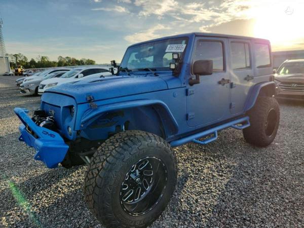Blue Jeep Wrangler 2016 in Vilnius, with an engine capacity of 3.60 L and mileage of 40 thousand km for 21000 €, photo 2 on AUTOMOTO.COM.LV