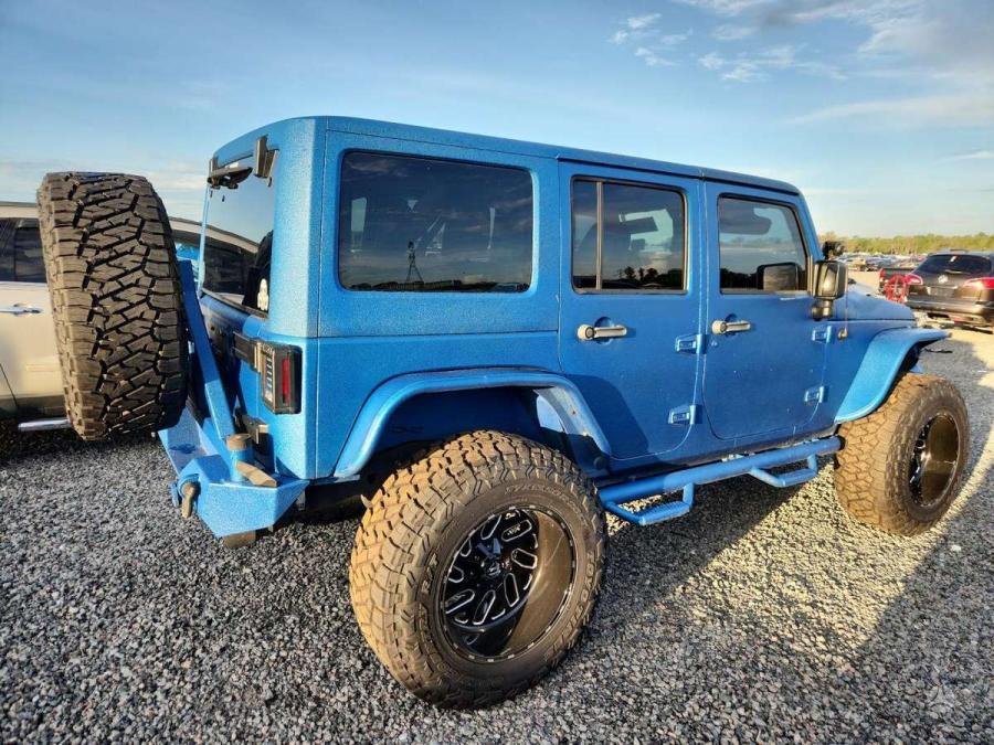 Blue Jeep Wrangler 2016 in Vilnius, with an engine capacity of 3.60 L and mileage of 40 thousand km for 21000 €, photo 5 on AUTOMOTO.COM.LV