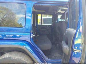 Синий Джип Вранглер 2018 в Клайпеда, объемом двигателя 3.60 л и пробегом 123 тыс. км за 7600 €, фото 9 на AUTOMOTO.COM.LV