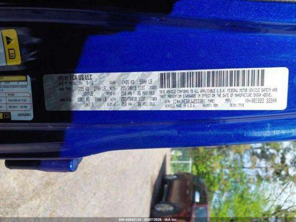 Blue Jeep Wrangler 2018 in Klaipeda, with an engine capacity of 3.60 L and mileage of 123 thousand km for 7600 €, photo 9 on AUTOMOTO.COM.LV