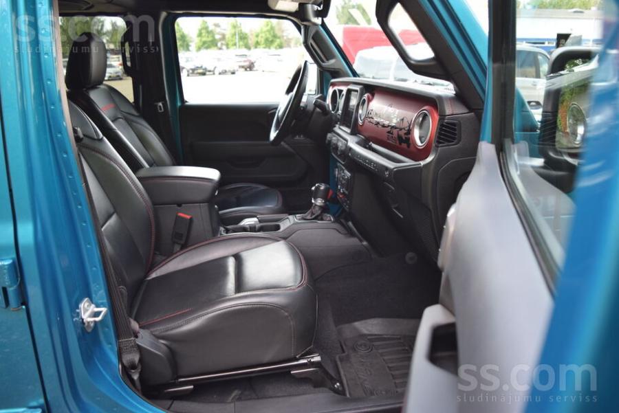 Zils Jeep Wrangler 2020 Rīga, ar dzinēja tilpumu 2.00 L un nobraukumu 42 tūkst. km par 37900 €, foto 14 vietnē AUTOMOTO.COM.LV