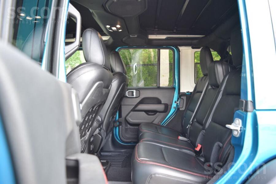 Zils Jeep Wrangler 2020 Rīga, ar dzinēja tilpumu 2.00 L un nobraukumu 42 tūkst. km par 37900 €, foto 15 vietnē AUTOMOTO.COM.LV