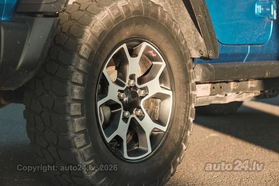 Zils Jeep Wrangler 2021 Tallina, ar dzinēja tilpumu 2.00 L un nobraukumu 103 tūkst. km par 47900 €, foto 7 vietnē AUTOMOTO.COM.LV