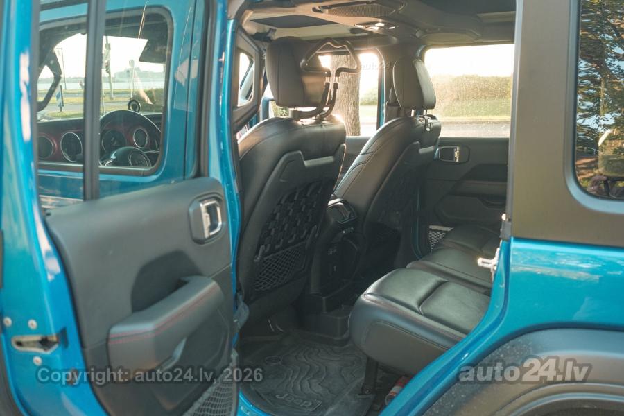 Zils Jeep Wrangler 2021 Tallina, ar dzinēja tilpumu 2.00 L un nobraukumu 103 tūkst. km par 47900 €, foto 13 vietnē AUTOMOTO.COM.LV