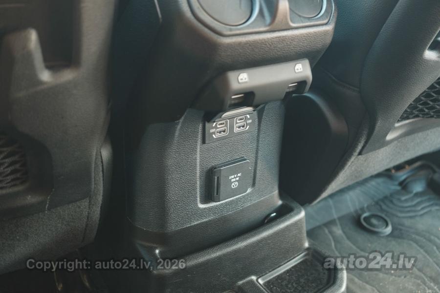 Zils Jeep Wrangler 2021 Tallina, ar dzinēja tilpumu 2.00 L un nobraukumu 103 tūkst. km par 47900 €, foto 20 vietnē AUTOMOTO.COM.LV