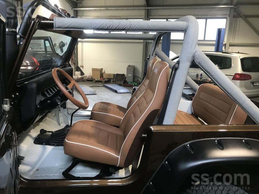 Brūns Jeep Wrangler 1989 Rīga, ar dzinēja tilpumu 4.20 L un nobraukumu 105 tūkst. km par 10200 €, foto 4 vietnē AUTOMOTO.COM.LV