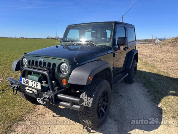 Jeep Wrangler 2011 in Tallinn, with an engine capacity of 2.80 L and mileage of 185 thousand km for 19990 €, photo 2 on AUTOMOTO.COM.LV