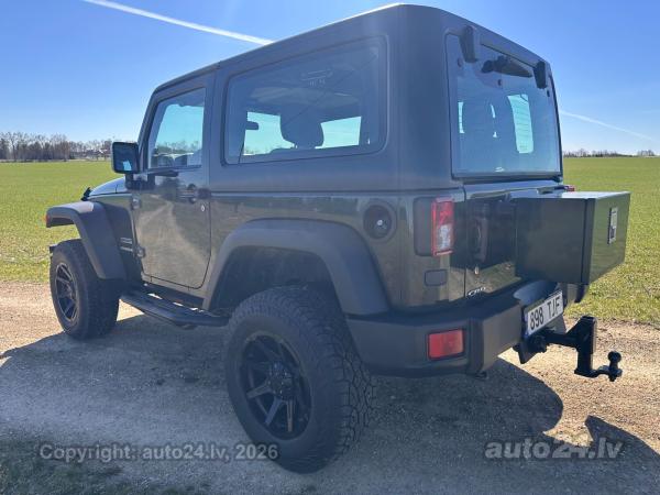 Jeep Wrangler 2011 in Tallinn, with an engine capacity of 2.80 L and mileage of 185 thousand km for 19990 €, photo 3 on AUTOMOTO.COM.LV