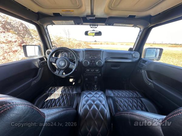 Jeep Wrangler 2011 in Tallinn, with an engine capacity of 2.80 L and mileage of 185 thousand km for 19990 €, photo 7 on AUTOMOTO.COM.LV