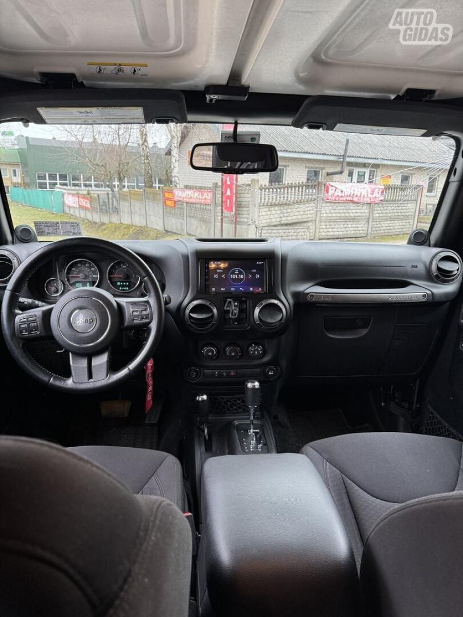 Jeep Wrangler 2015 in Alytus, with an engine capacity of 3.60 L and mileage of 76 thousand km for 17555 €, photo 10 on AUTOMOTO.COM.LV