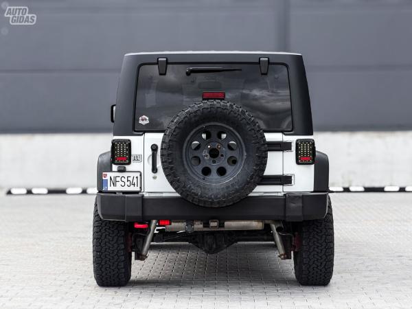 Jeep Wrangler 2016 Šauļi, ar dzinēja tilpumu 3.60 L un nobraukumu 190 tūkst. km par 21999 €, foto 5 vietnē AUTOMOTO.COM.LV