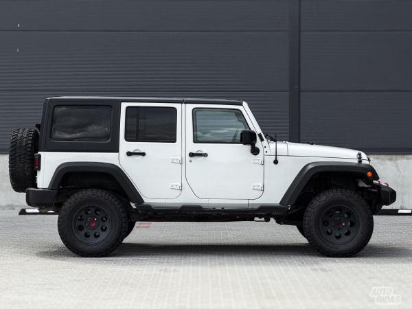 Jeep Wrangler 2016 Šauļi, ar dzinēja tilpumu 3.60 L un nobraukumu 190 tūkst. km par 21999 €, foto 8 vietnē AUTOMOTO.COM.LV
