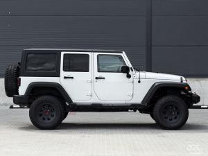 Jeep Wrangler 2016 Šauļi, ar dzinēja tilpumu 3.60 L un nobraukumu 190 tūkst. km par 21999 €, foto 9 vietnē AUTOMOTO.COM.LV