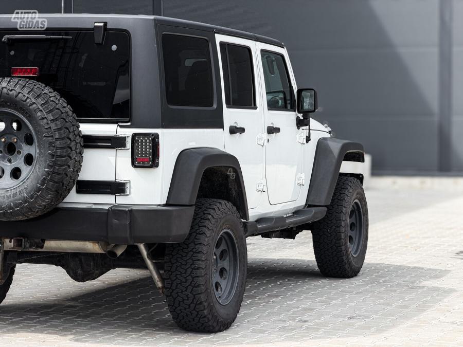 Jeep Wrangler 2016 Šauļi, ar dzinēja tilpumu 3.60 L un nobraukumu 190 tūkst. km par 21999 €, foto 13 vietnē AUTOMOTO.COM.LV