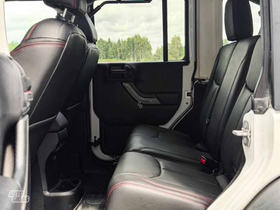 Jeep Wrangler 2016 Šauļi, ar dzinēja tilpumu 3.60 L un nobraukumu 190 tūkst. km par 21999 €, foto 26 vietnē AUTOMOTO.COM.LV