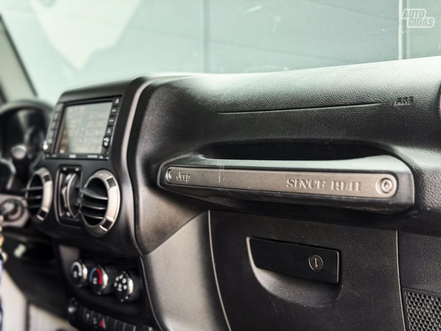 Jeep Wrangler 2016 Šauļi, ar dzinēja tilpumu 3.60 L un nobraukumu 190 tūkst. km par 21999 €, foto 31 vietnē AUTOMOTO.COM.LV