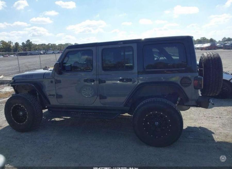 Jeep Wrangler 2021 in Silale, with an engine capacity of 2.00 L and mileage of 87 thousand km for 19200 €, photo 13 on AUTOMOTO.COM.LV