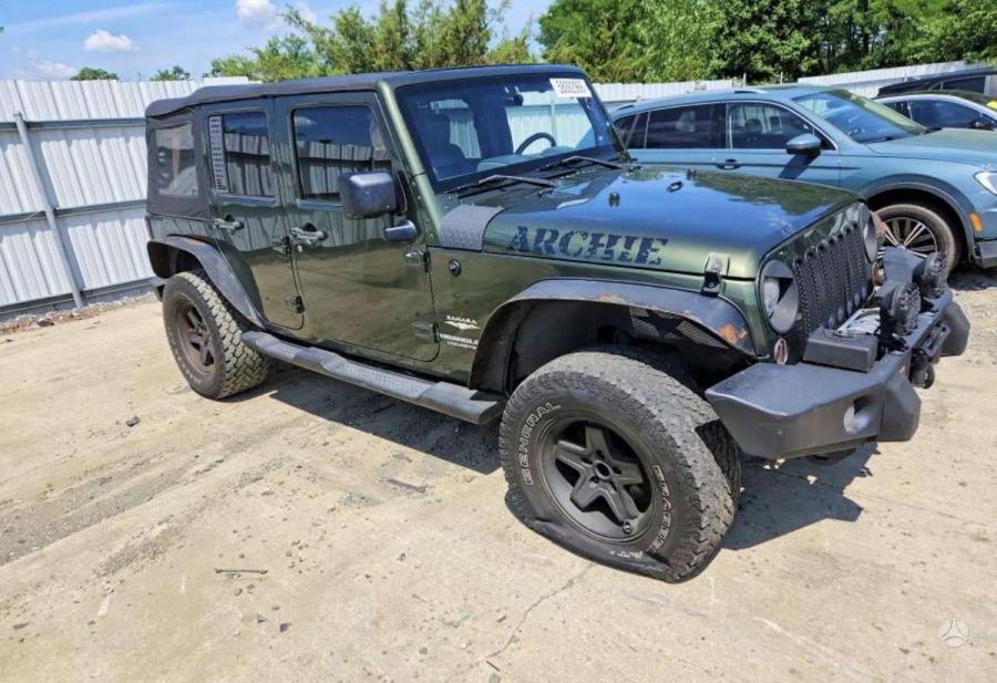 Zaļš Jeep Wrangler 2009 Kauņa, ar dzinēja tilpumu 3.78 L un nobraukumu 294 tūkst. km par 6999 €, foto 3 vietnē AUTOMOTO.COM.LV