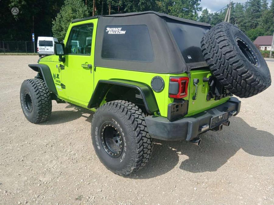 Zaļš Jeep Wrangler 2012 Kelmė, ar dzinēja tilpumu 3.60 L un nobraukumu 142 tūkst. km par 14600 €, foto 8 vietnē AUTOMOTO.COM.LV