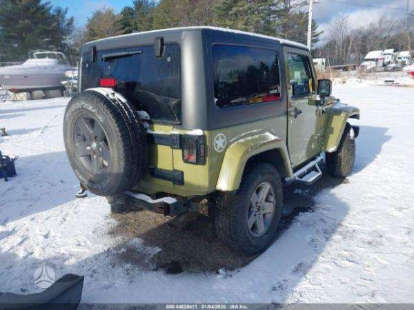 Green Jeep Wrangler 2013 in Klaipeda, with an engine capacity of 3.60 L and mileage of 152 thousand km for 12700 €, photo 4 on AUTOMOTO.COM.LV
