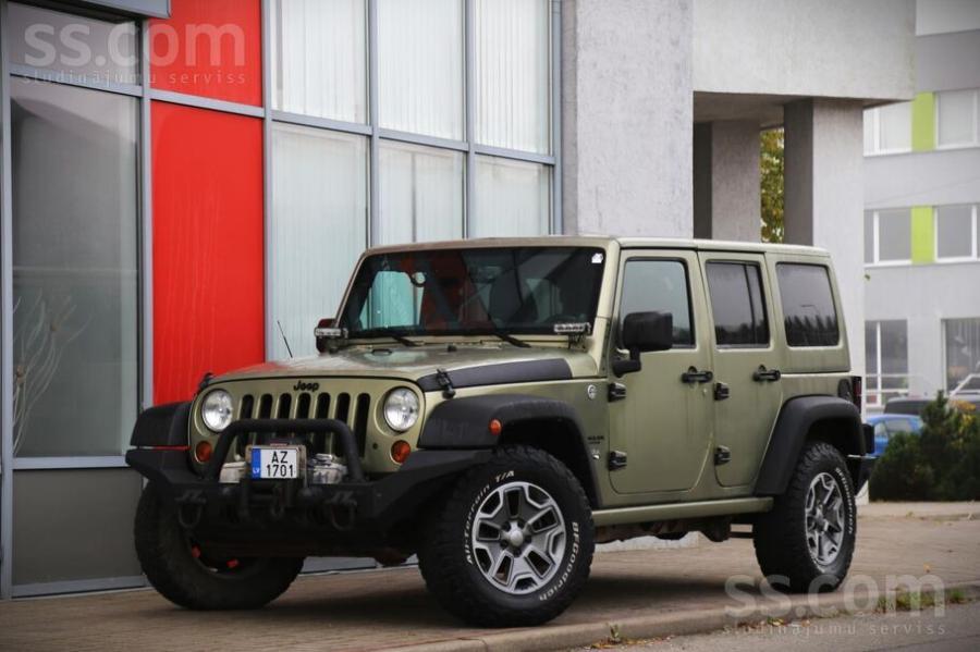Green Jeep Wrangler 2013 in Riga, with an engine capacity of 3.60 L and mileage of 123 thousand km for 10995 €, photo 1 on AUTOMOTO.COM.LV
