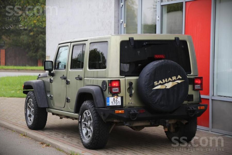 Green Jeep Wrangler 2013 in Riga, with an engine capacity of 3.60 L and mileage of 123 thousand km for 10995 €, photo 6 on AUTOMOTO.COM.LV