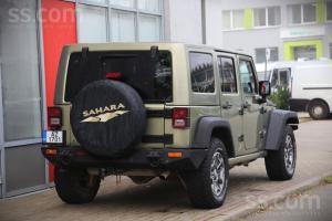 Green Jeep Wrangler 2013 in Riga, with an engine capacity of 3.60 L and mileage of 123 thousand km for 10995 €, photo 7 on AUTOMOTO.COM.LV