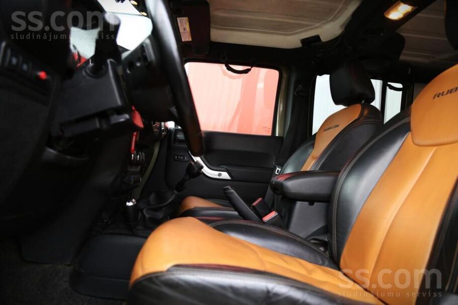 Green Jeep Wrangler 2013 in Riga, with an engine capacity of 3.60 L and mileage of 123 thousand km for 10995 €, photo 10 on AUTOMOTO.COM.LV