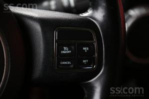 Green Jeep Wrangler 2013 in Riga, with an engine capacity of 3.60 L and mileage of 123 thousand km for 10995 €, photo 14 on AUTOMOTO.COM.LV