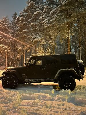 Zaļš Jeep Wrangler 2015 Tallina, ar dzinēja tilpumu 2.80 L un nobraukumu 250 tūkst. km par 26780 €, foto 4 vietnē AUTOMOTO.COM.LV