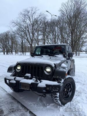 Zaļš Jeep Wrangler 2015 Tallina, ar dzinēja tilpumu 2.80 L un nobraukumu 250 tūkst. km par 26780 €, foto 8 vietnē AUTOMOTO.COM.LV