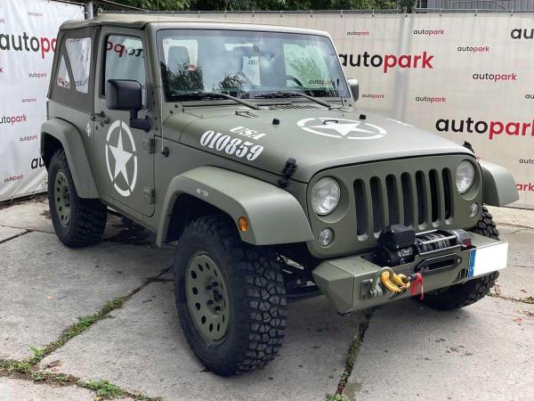 Zaļš Jeep Wrangler 2018 Viļņa, ar dzinēja tilpumu 3.60 L un nobraukumu 8 tūkst. km par 28900 €, foto 3 vietnē AUTOMOTO.COM.LV
