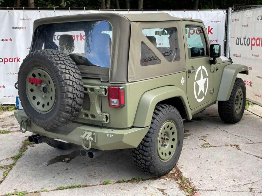 Zaļš Jeep Wrangler 2018 Viļņa, ar dzinēja tilpumu 3.60 L un nobraukumu 8 tūkst. km par 28900 €, foto 5 vietnē AUTOMOTO.COM.LV