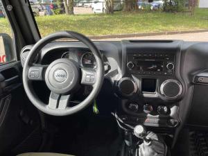 Zaļš Jeep Wrangler 2018 Viļņa, ar dzinēja tilpumu 3.60 L un nobraukumu 8 tūkst. km par 28900 €, foto 10 vietnē AUTOMOTO.COM.LV