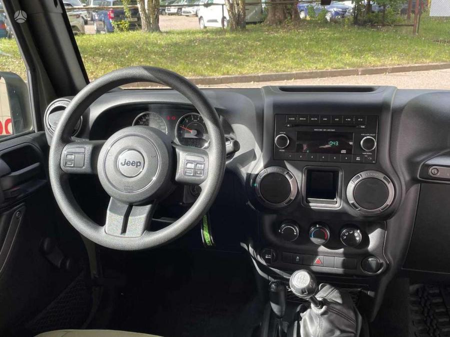 Zaļš Jeep Wrangler 2018 Viļņa, ar dzinēja tilpumu 3.60 L un nobraukumu 8 tūkst. km par 28900 €, foto 10 vietnē AUTOMOTO.COM.LV