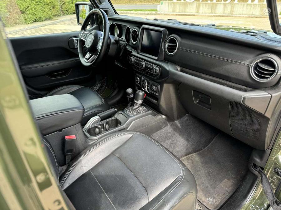 Zaļš Jeep Wrangler 2022 Viļņa, ar dzinēja tilpumu 2.00 L un nobraukumu 70 tūkst. km par 36300 €, foto 22 vietnē AUTOMOTO.COM.LV
