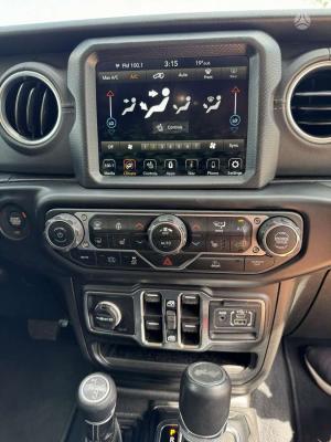Zaļš Jeep Wrangler 2022 Viļņa, ar dzinēja tilpumu 2.00 L un nobraukumu 70 tūkst. km par 36300 €, foto 23 vietnē AUTOMOTO.COM.LV