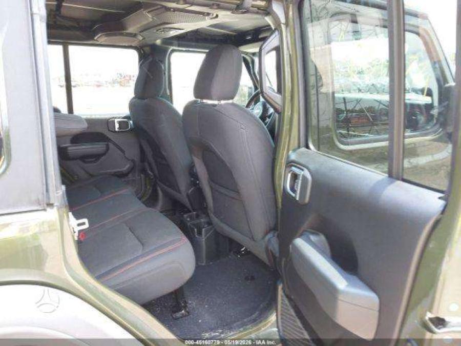 Green Jeep Wrangler 2023 in Klaipeda, with an engine capacity of 3.60 L and mileage of 23 thousand km for 14900 €, photo 9 on AUTOMOTO.COM.LV