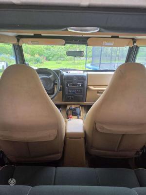 Zaļš Jeep Wrangler 1997 Kretinga, ar dzinēja tilpumu 4.00 L un nobraukumu 155 tūkst. km par 16500 €, foto 8 vietnē AUTOMOTO.COM.LV