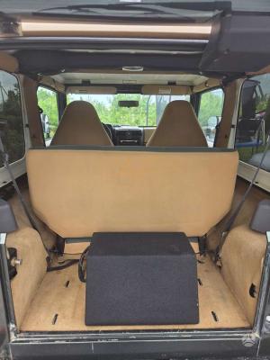 Zaļš Jeep Wrangler 1997 Kretinga, ar dzinēja tilpumu 4.00 L un nobraukumu 155 tūkst. km par 16500 €, foto 9 vietnē AUTOMOTO.COM.LV