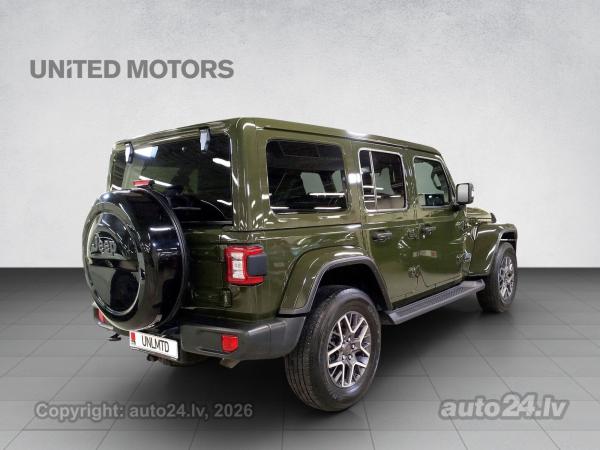 Green Jeep Wrangler 2021 in Tallinn, with an engine capacity of 2.00 L and mileage of 56 thousand km for 42990 €, photo 2 on AUTOMOTO.COM.LV