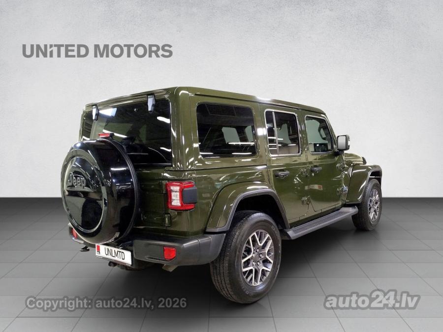 Green Jeep Wrangler 2021 in Tallinn, with an engine capacity of 2.00 L and mileage of 56 thousand km for 42990 €, photo 3 on AUTOMOTO.COM.LV