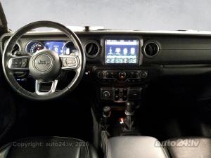 Green Jeep Wrangler 2021 in Tallinn, with an engine capacity of 2.00 L and mileage of 56 thousand km for 42990 €, photo 6 on AUTOMOTO.COM.LV