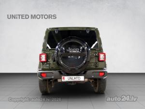 Green Jeep Wrangler 2021 in Tallinn, with an engine capacity of 2.00 L and mileage of 56 thousand km for 42990 €, photo 13 on AUTOMOTO.COM.LV